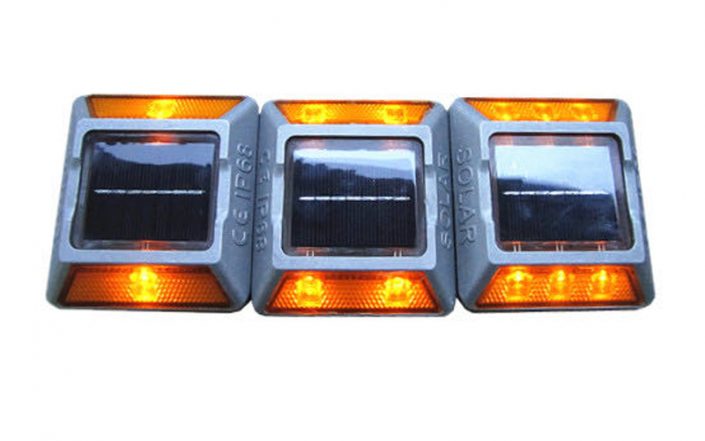 Benefits and Uses of Solar Powered LED traffic & Solar Warning Light